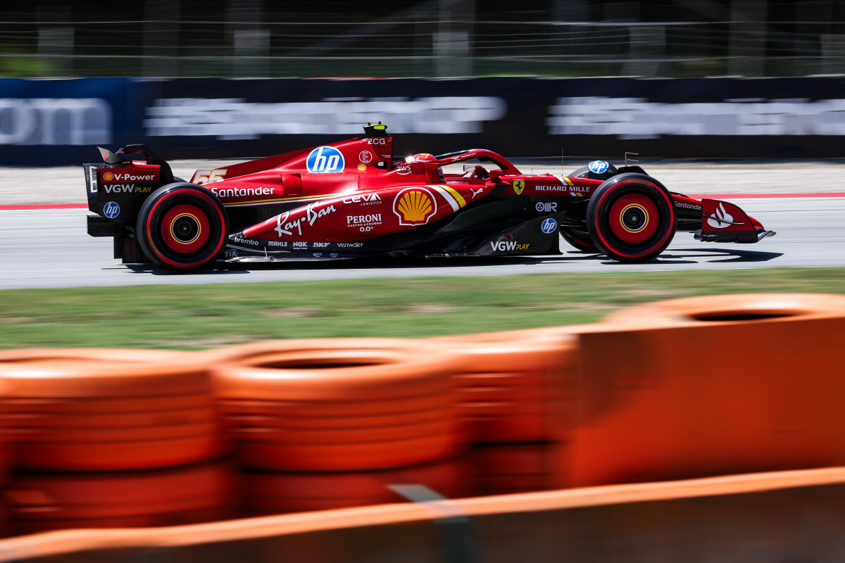 Hamilton is blij met auto en krijgt gridstraf van de FIA - Grand Prix Radio