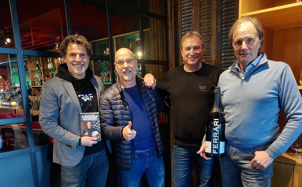 F1 aan Tafel: Waarom Lewis naar Ferrari moest - Grand Prix Radio