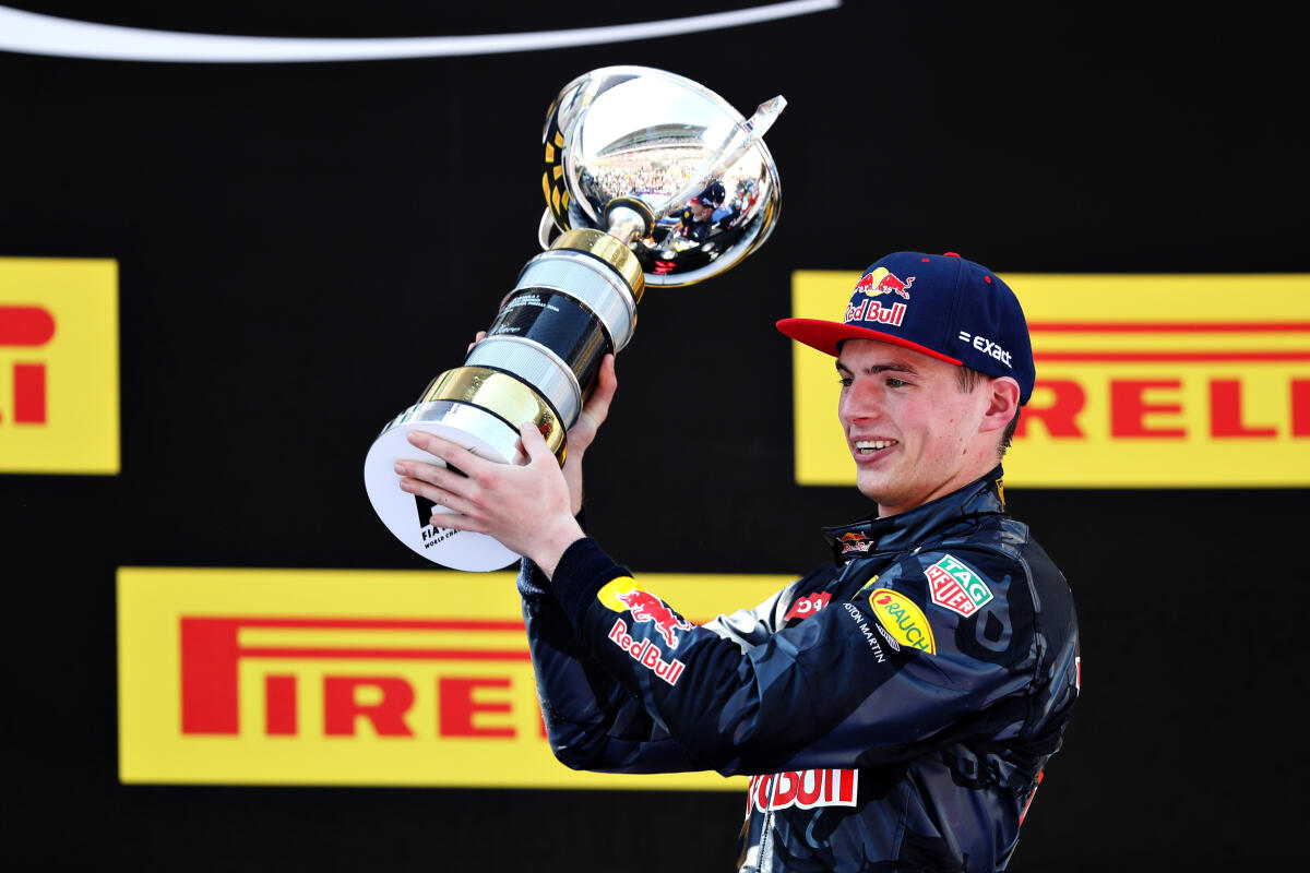 Het verhaal achter eerste F1-overwinning Max Verstappen - Grand Prix Radio