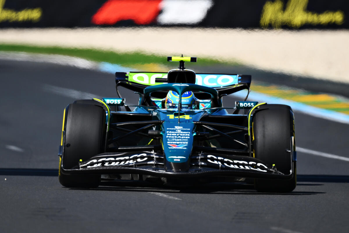 Fernando Alonso maakt zich klaar voor het 2026 seizoen - Grand Prix Radio