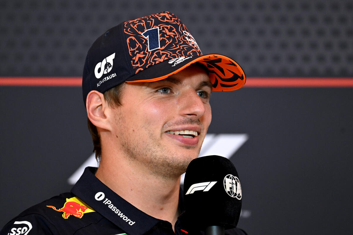 Verstappen lacht om Wolff-vakantiespeculatie Sardinië - Grand Prix Radio
